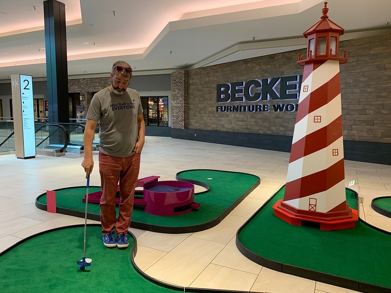 Malligan’s Mini Golf at Rosedale Center – Roseville, MN – A Couple of Putts