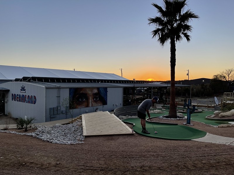 Dreamland Mini Golf – Dripping Springs, TX – A Couple of Putts