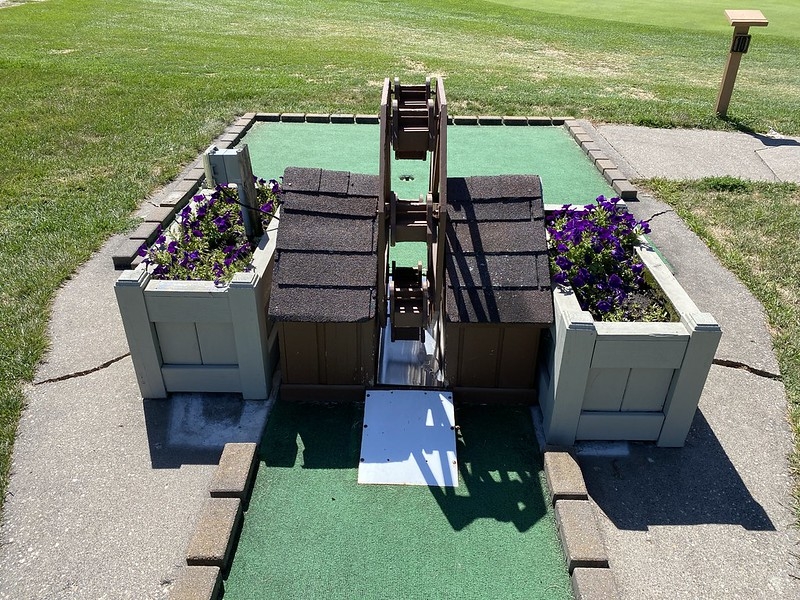 Walsh Golf Center Mini Golf – Lacrosse, WI – A Couple of Putts