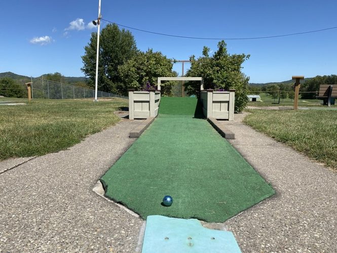 Walsh Golf Center Mini Golf – Lacrosse, WI – A Couple of Putts