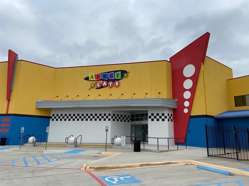 Alley Cats Entertainment and Putt-Putt Golf Center – Hurst, TX – A ...