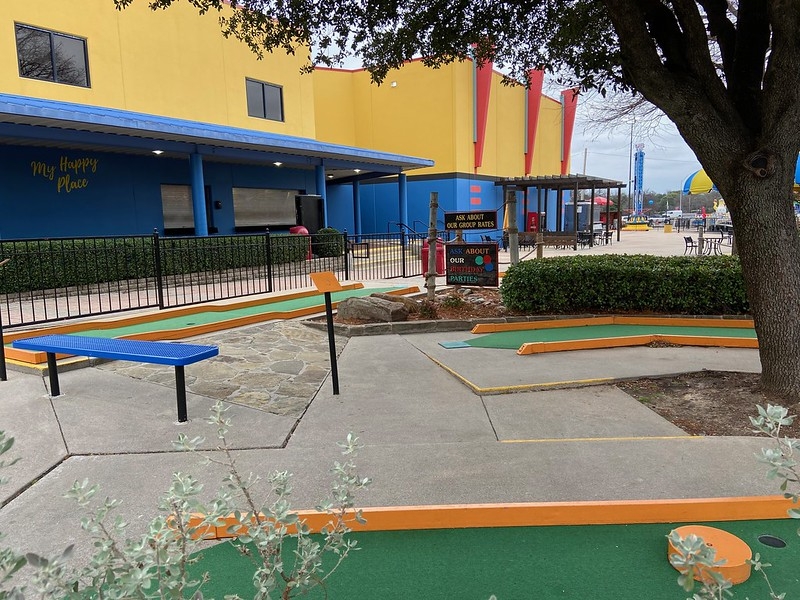 Alley Cats Entertainment and Putt-Putt Golf Center – Hurst, TX – A ...